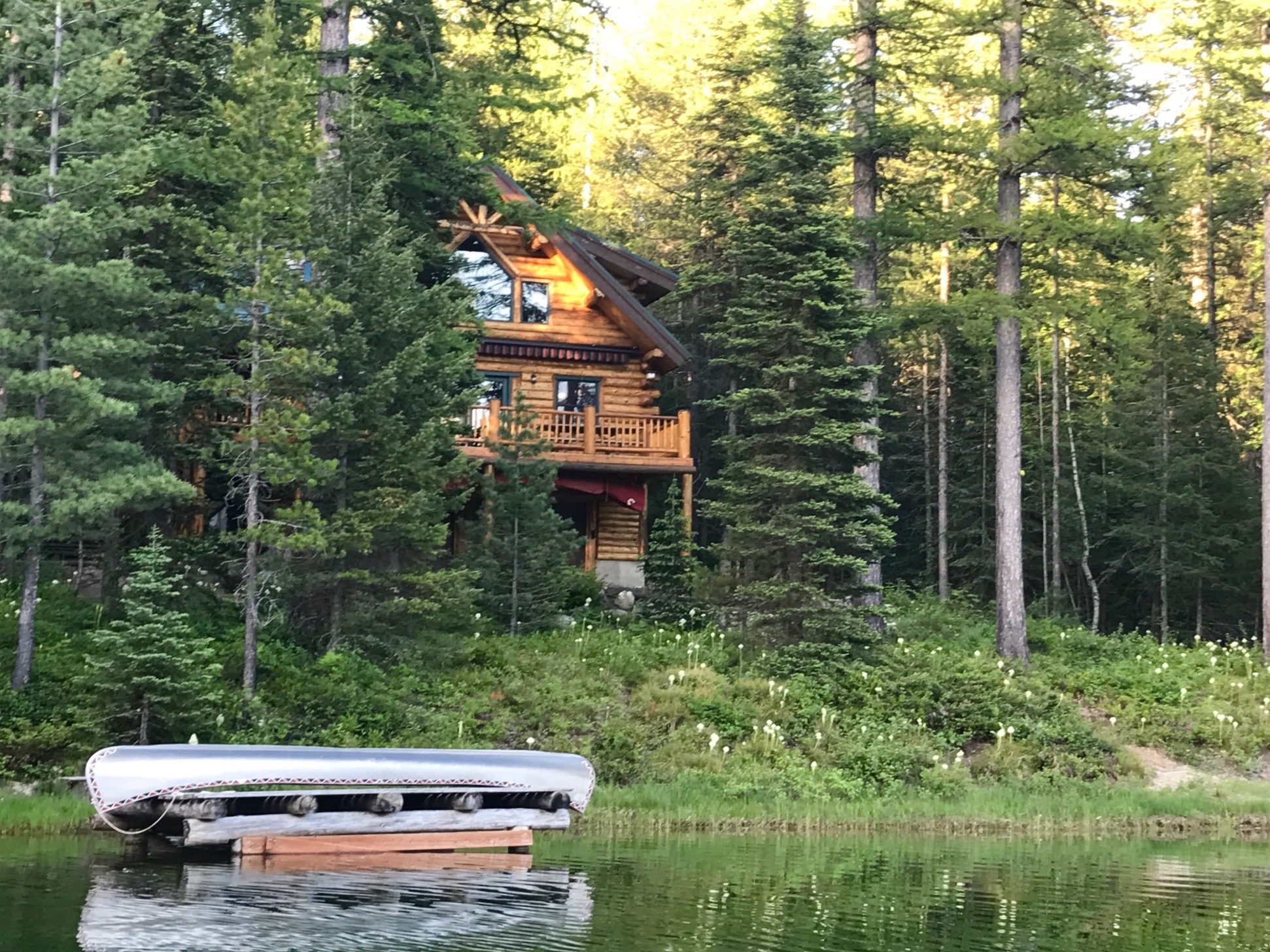 Log Cabin on Spoon Lake Near Glacier National Park - Home Rental in ...