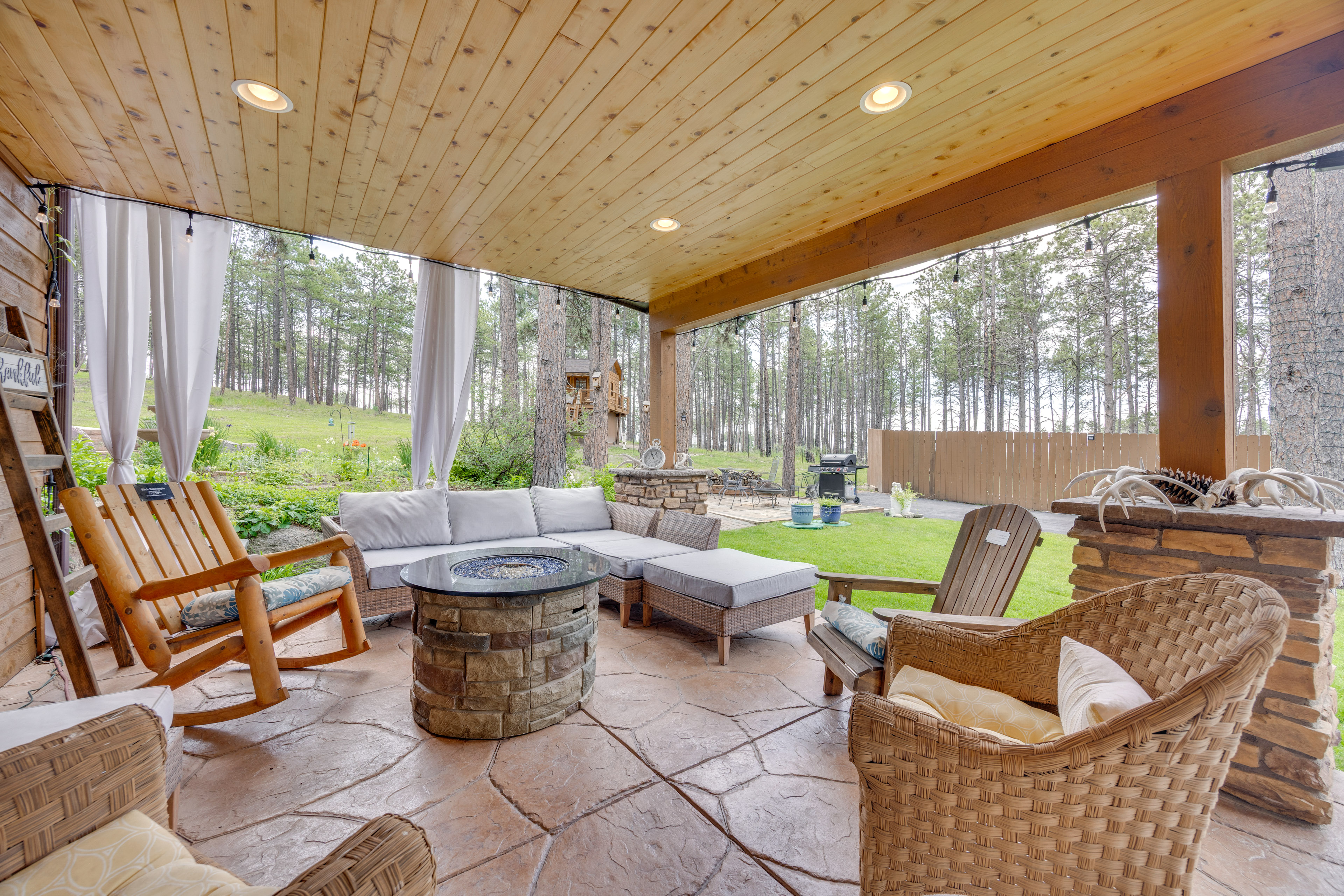 CO Springs Apartment in the Pines w/ Treehouse! - Home Rental in ...