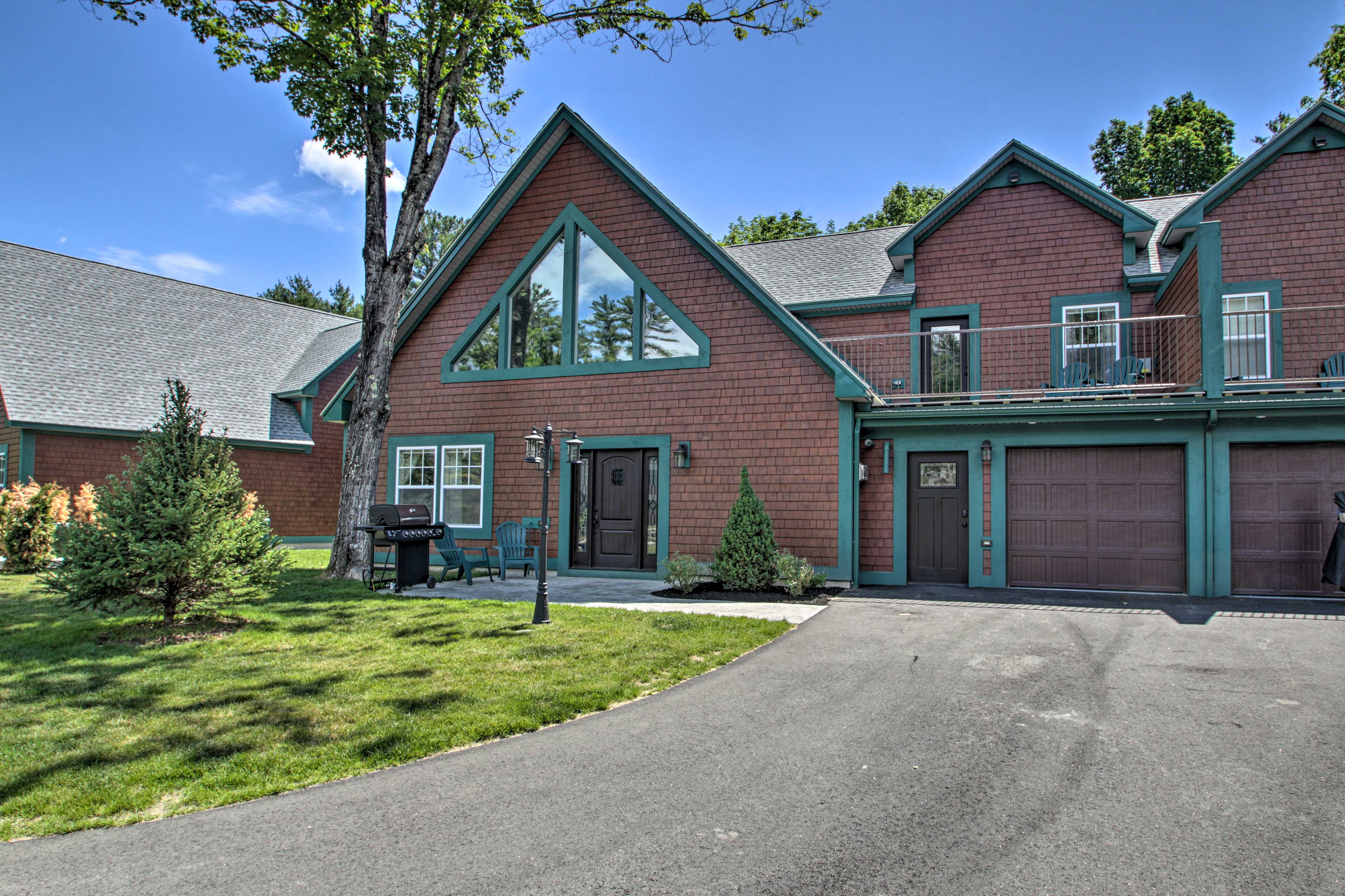 Condo w/ Grill: Walk to North Conway & Cranmore! - Home Rental in Conway
