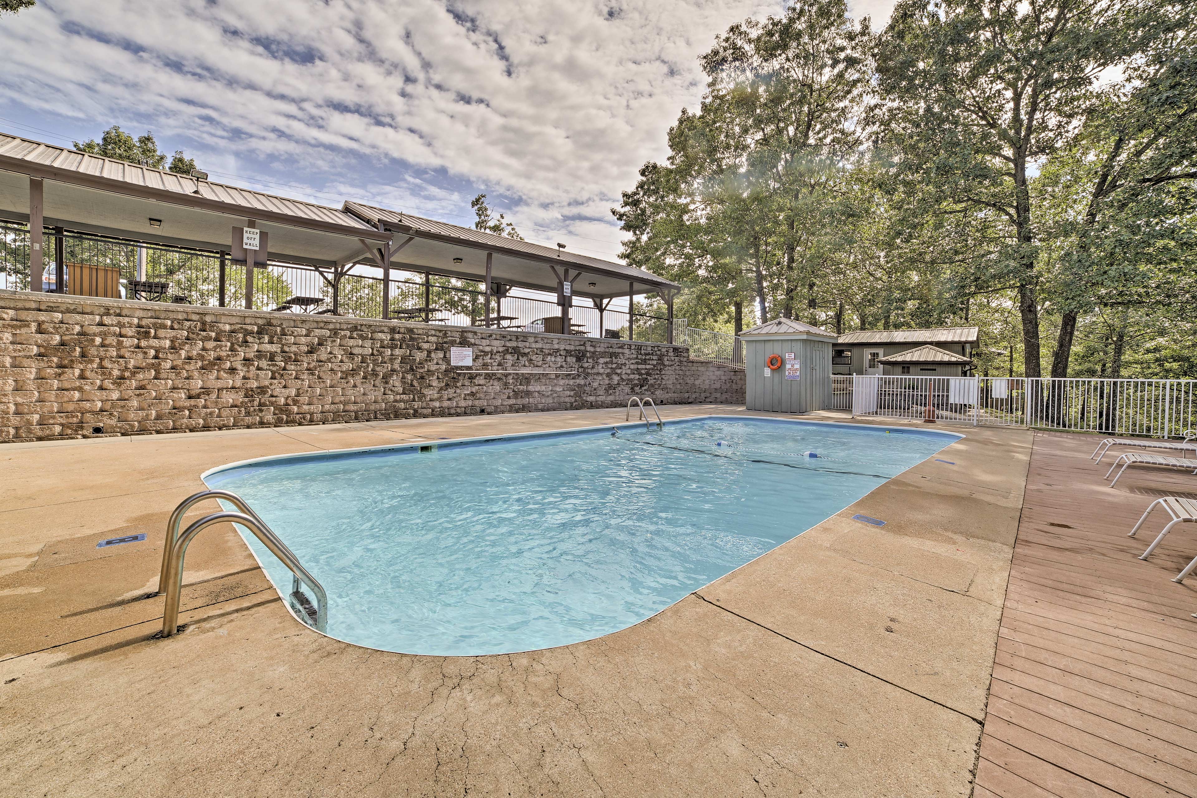 Reed Springs Condo w/ Furnished Deck & Pool Access - Home Rental in ...