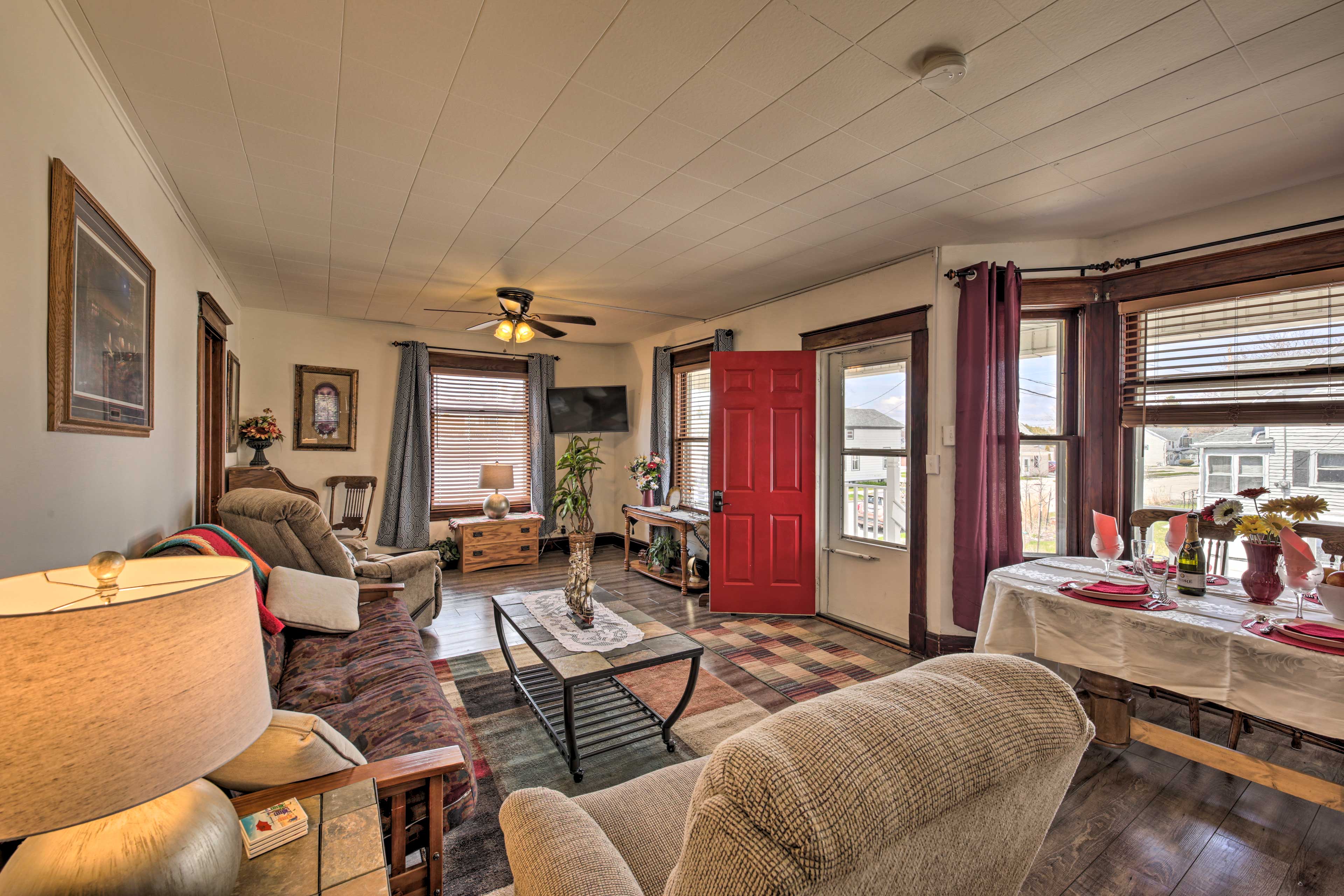 Two Rivers Family Getaway - Walk to Lake Michigan! - Home Rental in Two ...