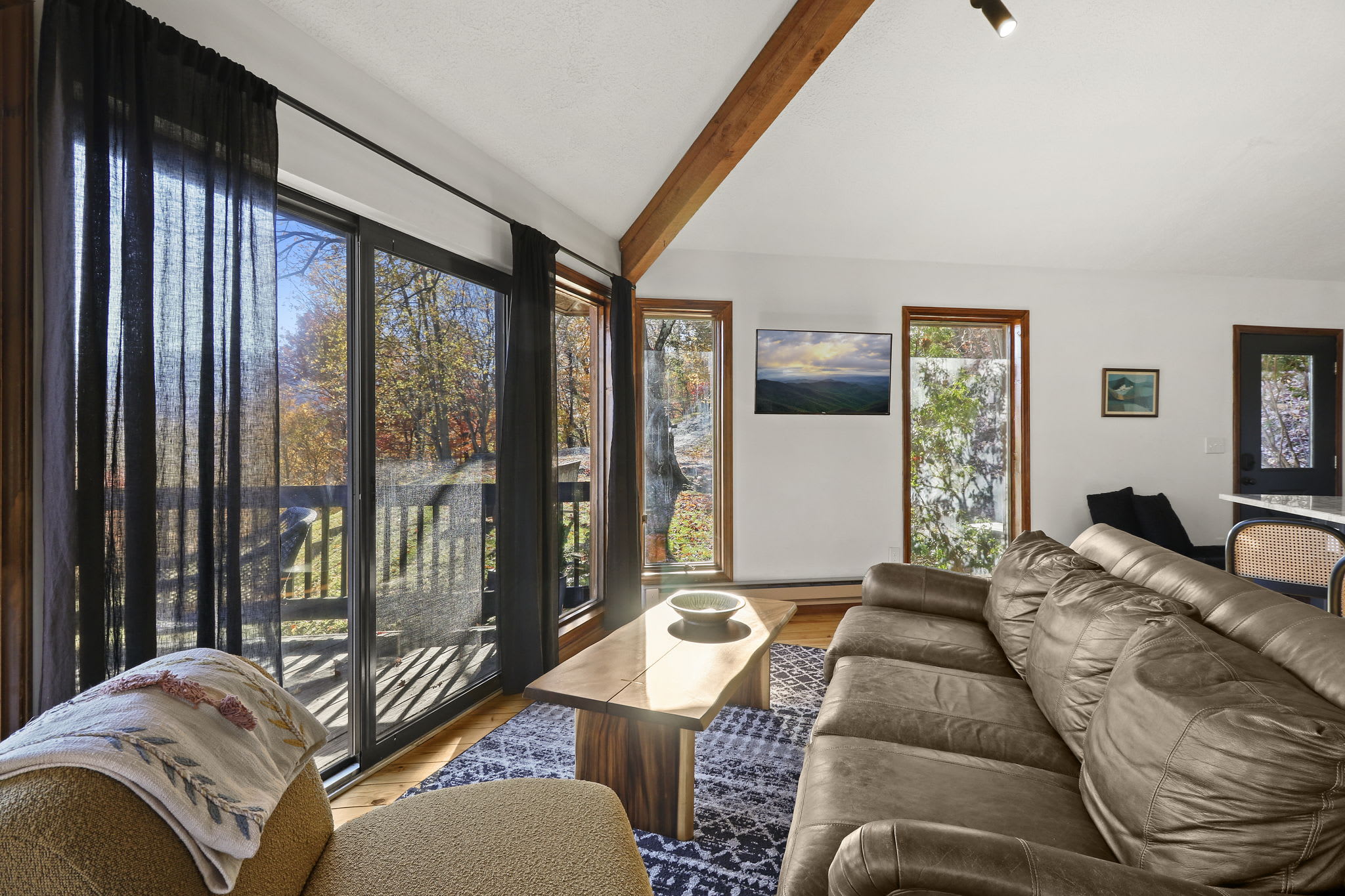 Cozy Seven Devils Retreat, 3BR sleeps 6! - Home Rental in Seven Devils