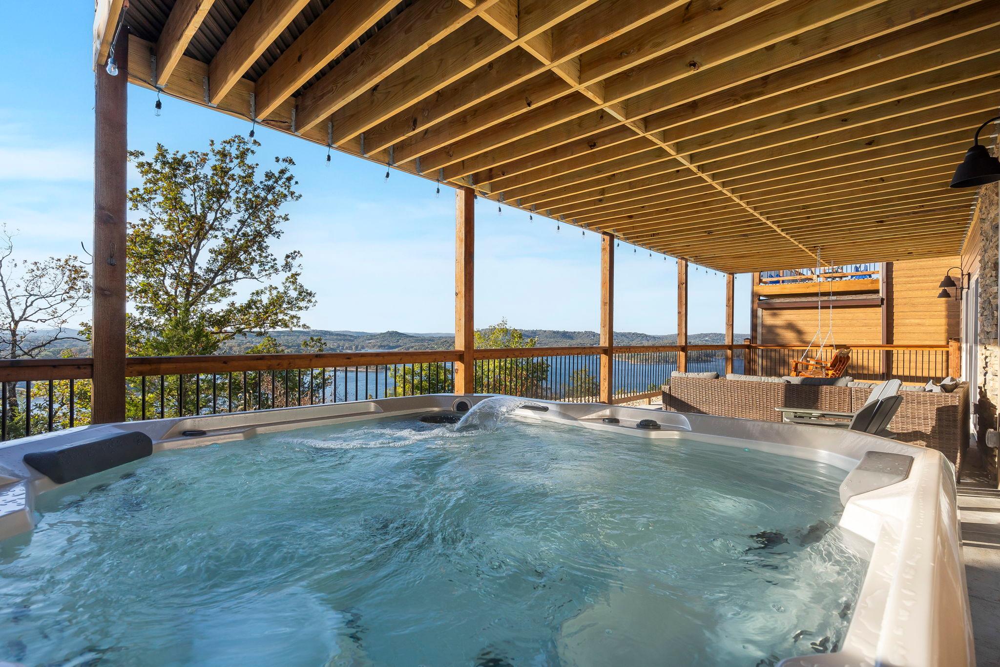 Sunset Bluff at Table Rock Lake - Home Rental in Kimberling City