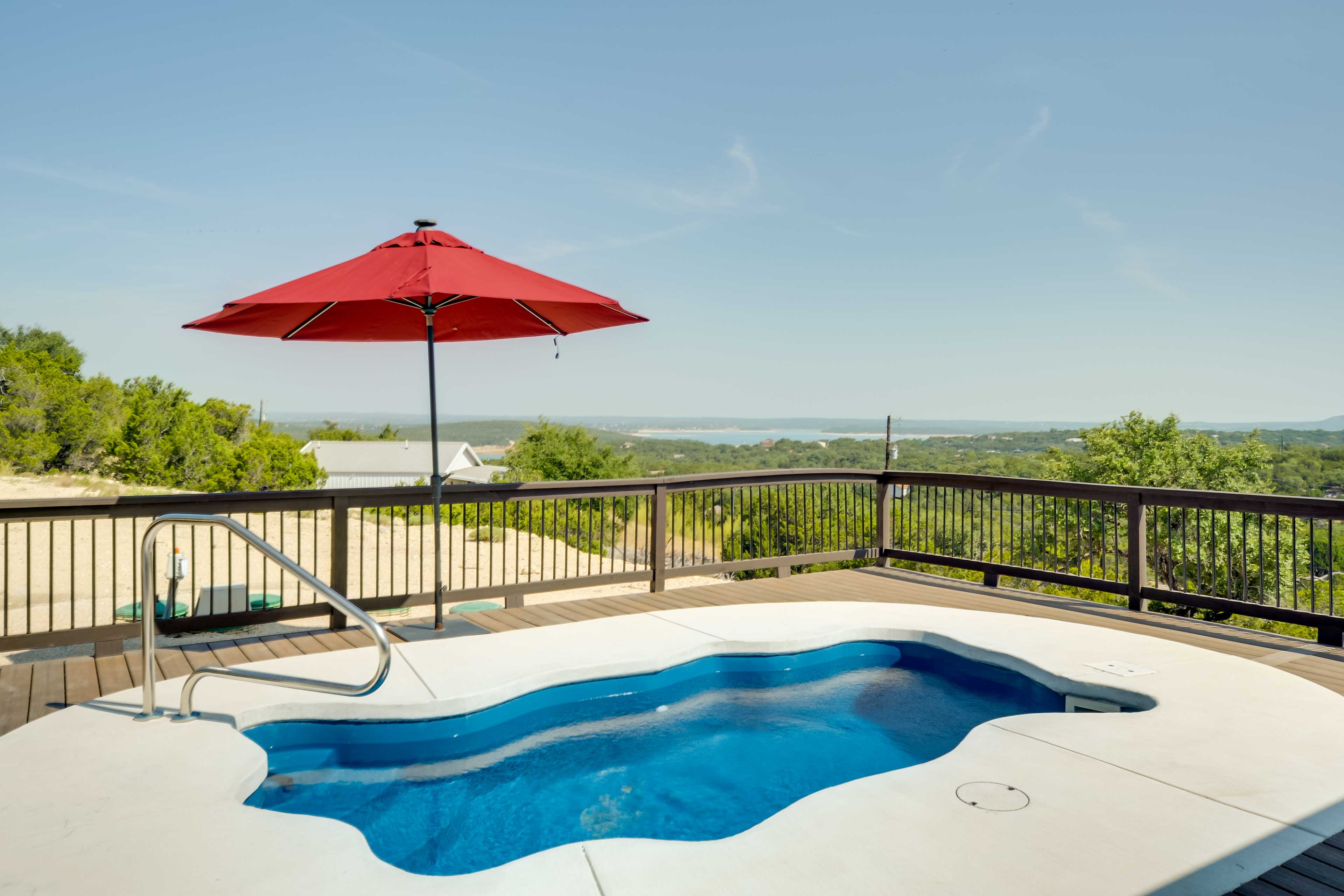 Stunning Canyon Lake Oasis w/ Pool & Deck! - Home Rental in Canyon Lake