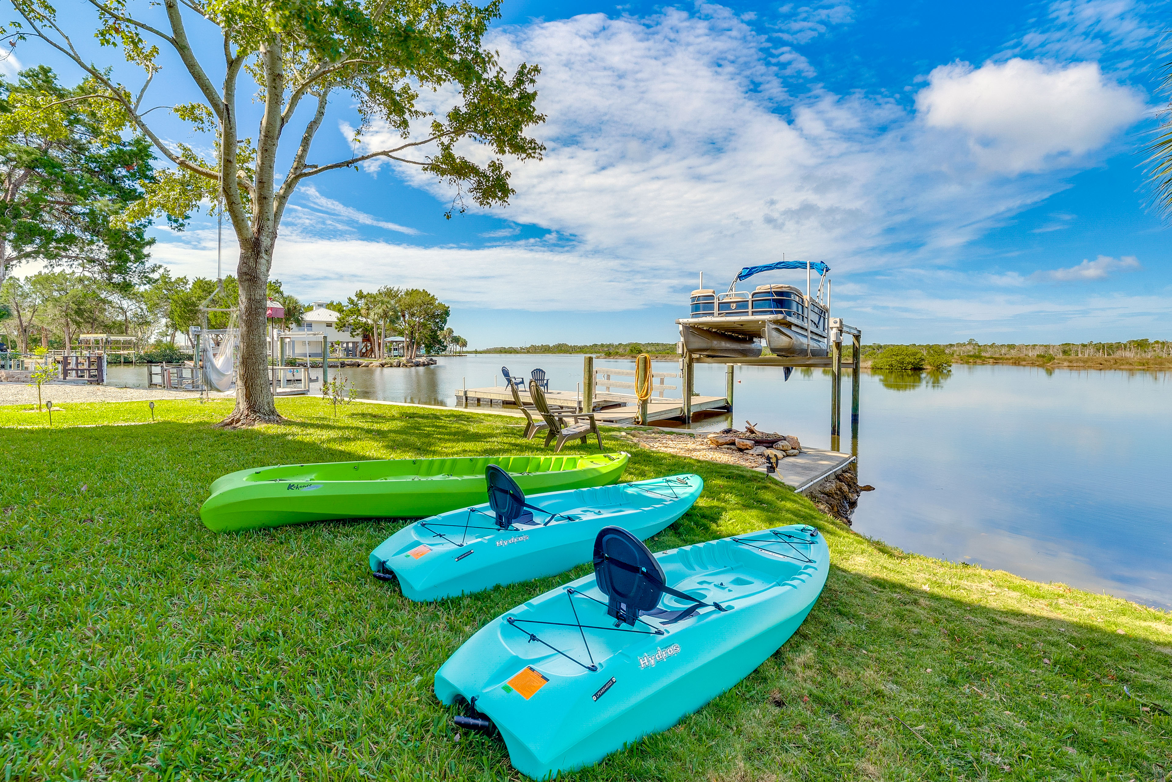 Homosassa Waterfront Home: Private Hot Tub & Dock! - Home Rental in ...