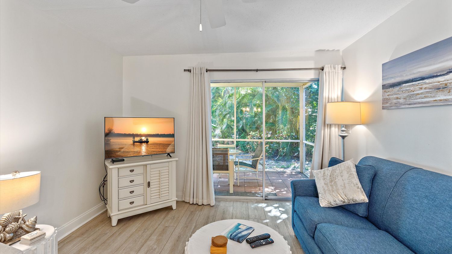 Adorable Updated 1st floor Condo on Longboat Key, Allows 2 Night Stays ...