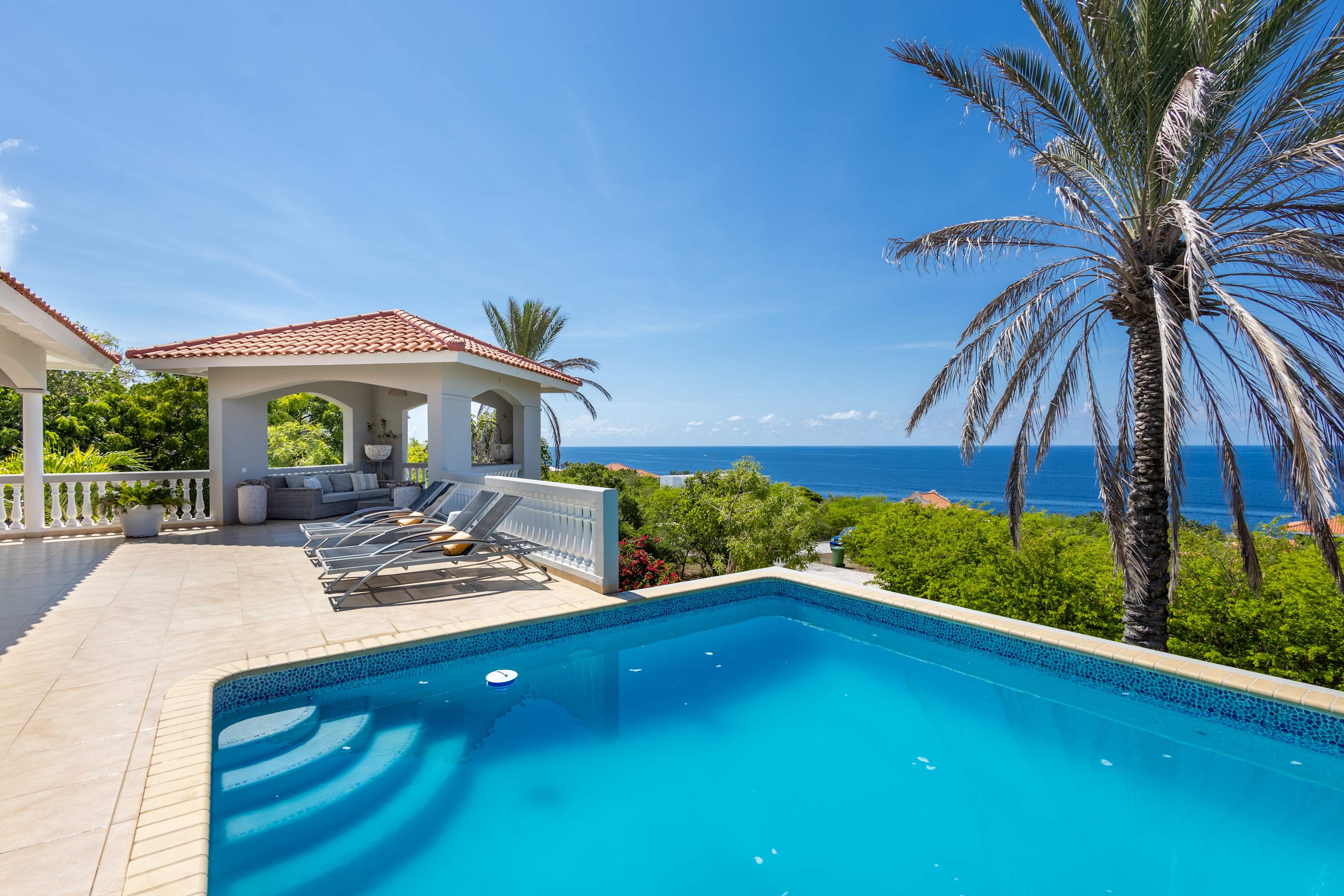 Endless Summer Villa | Spacious Luxury Oasis - Home Rental in Sint Willibrordus