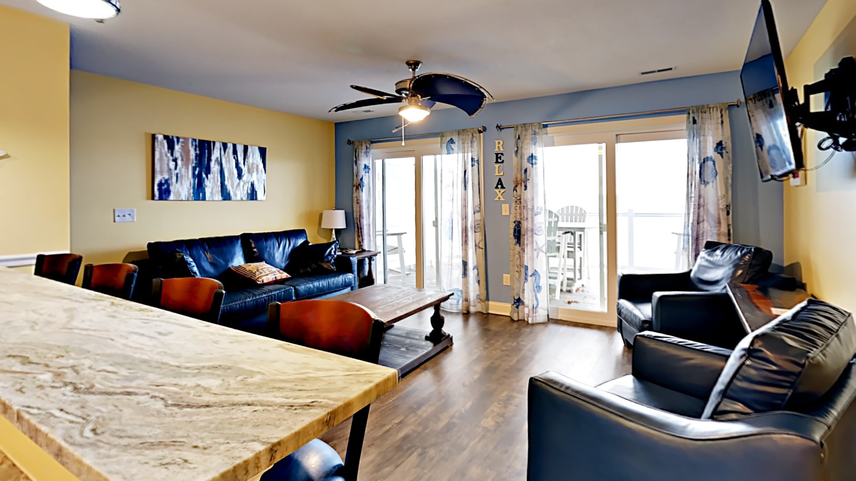 Put-in-Bay Waterfront Condo #211 - Home Rental in Put-in-Bay