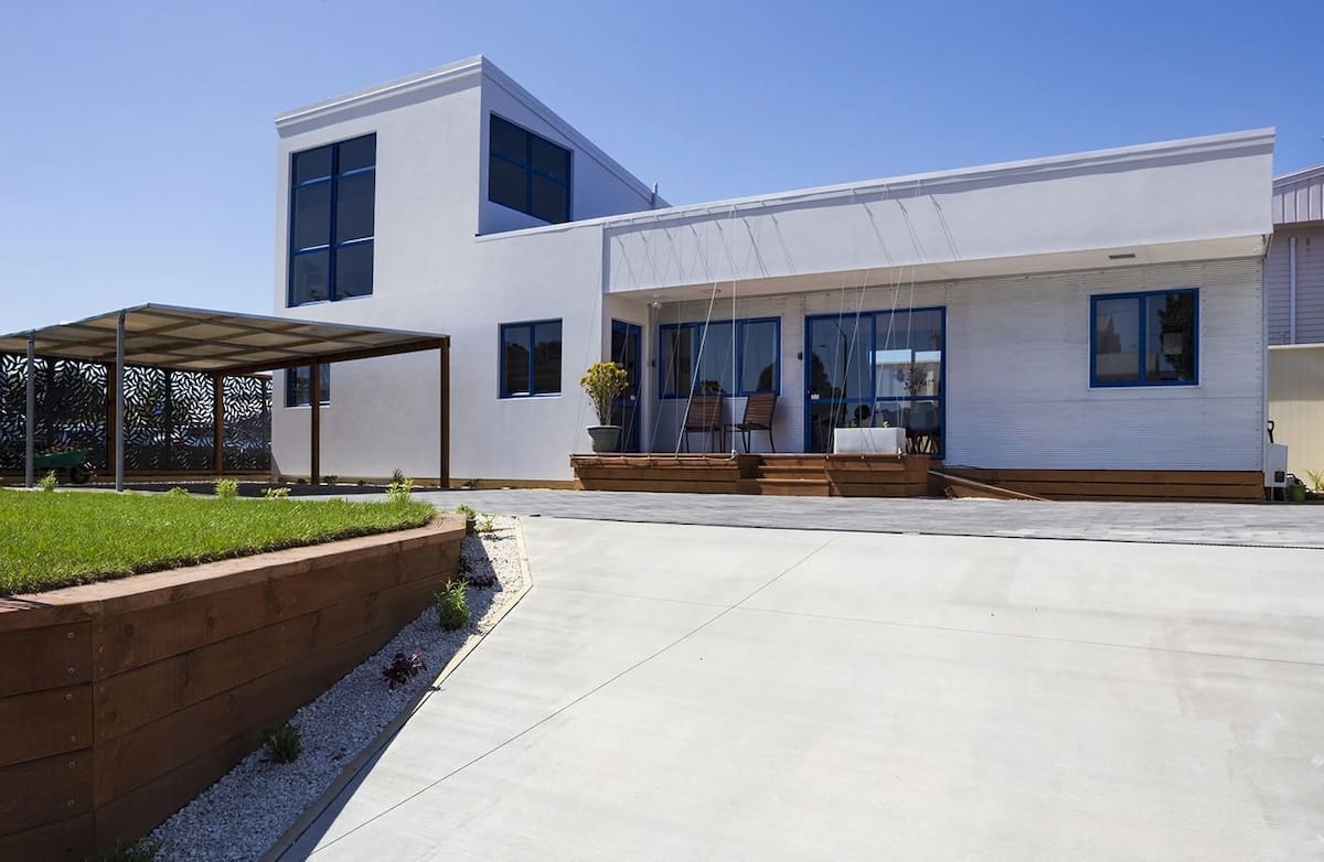 The Ark Duo - 2 apartments combined into 1 house - Home Rental in New ...