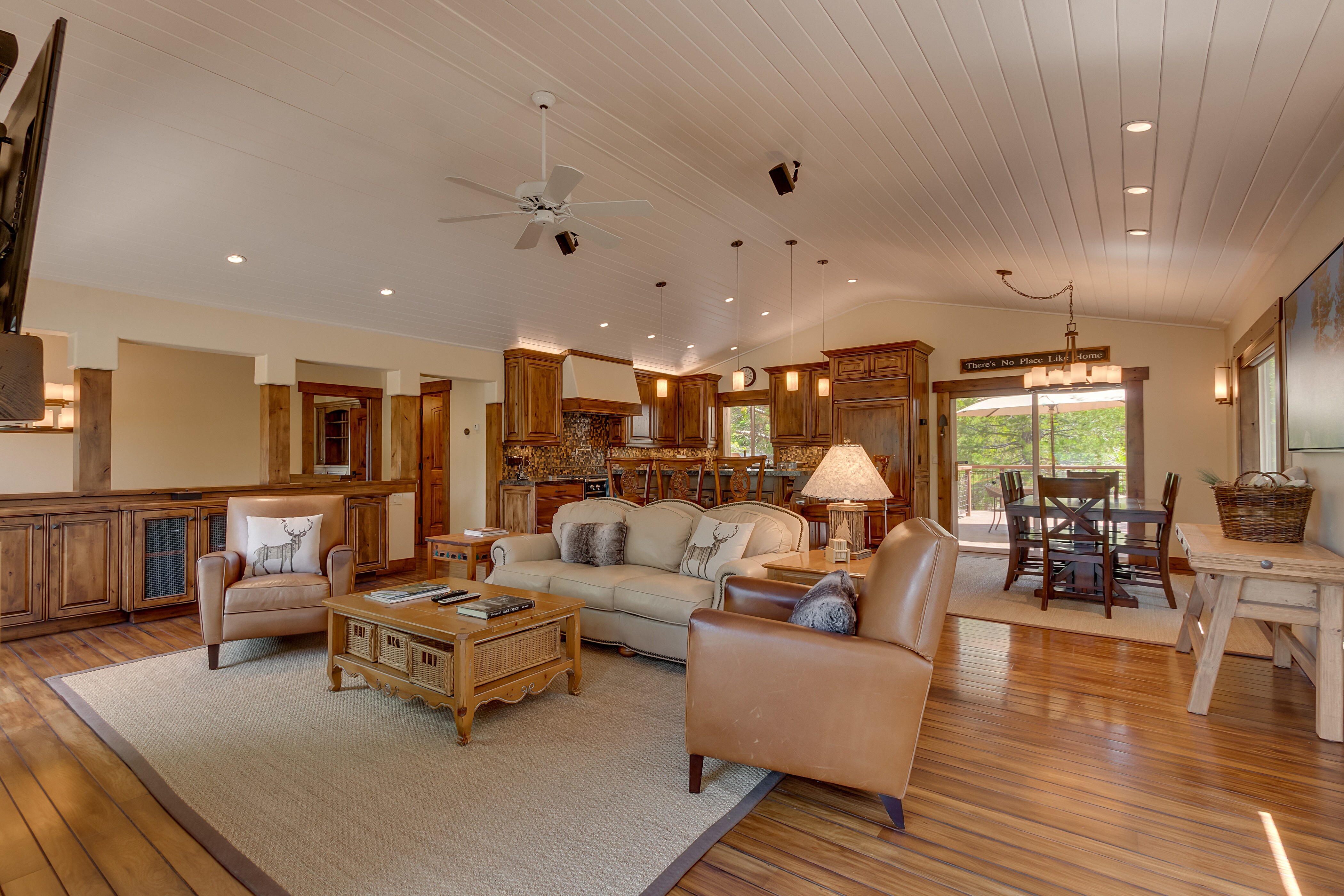 Hawk’s Peak in Tahoe Donner - Home Rental in Truckee