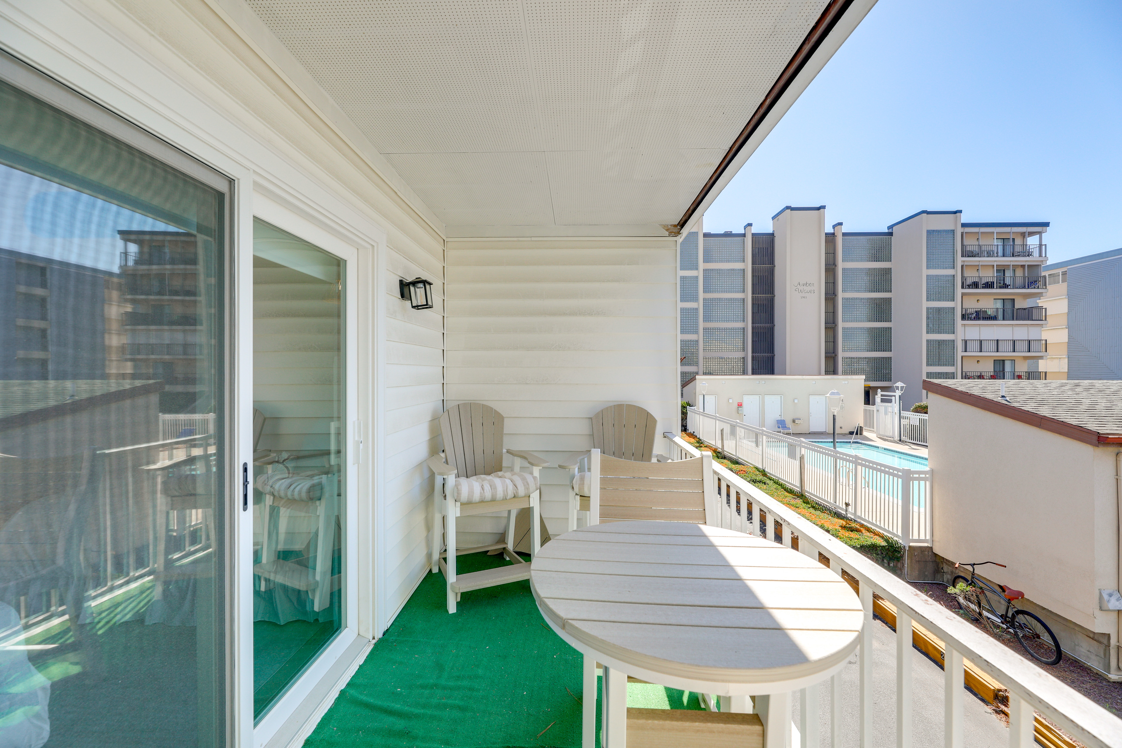 Walk to Ocean City Beach: Shoreside Gem w/ Balcony - Home Rental in ...