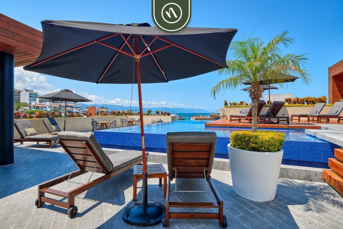 Luxury 1 BR Condo in the Heart of Romantic Zone - Home Rental in Puerto ...