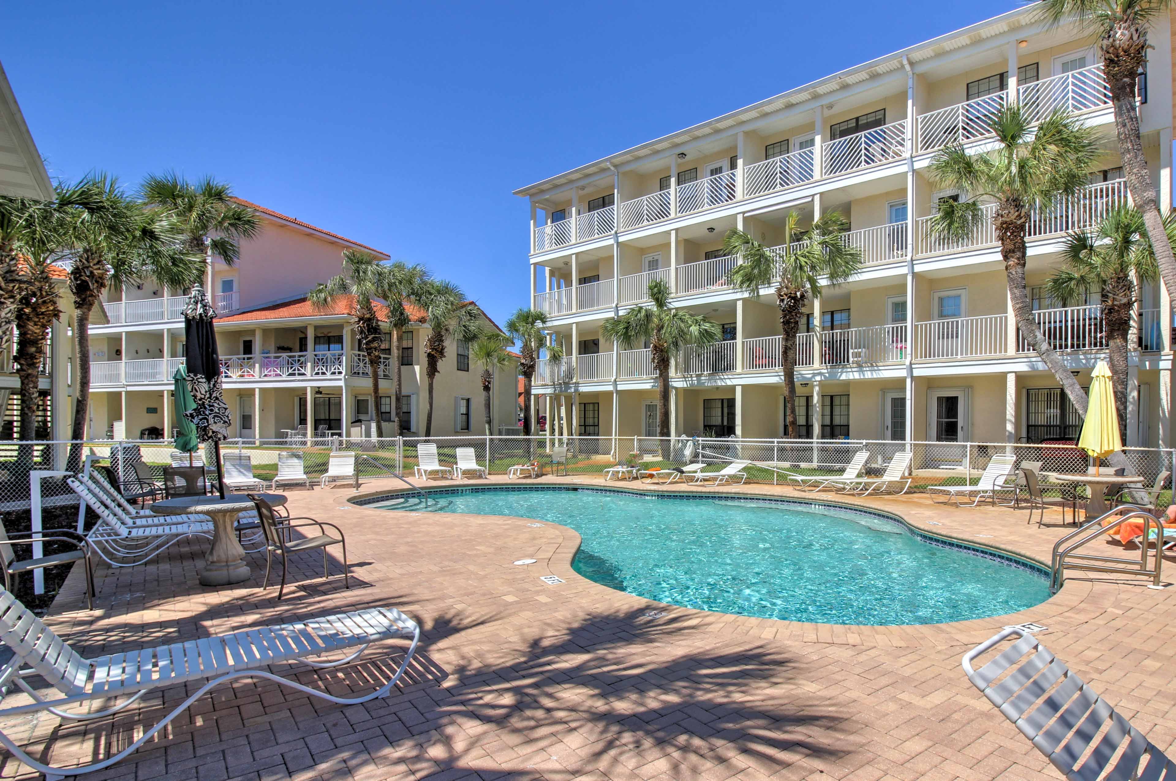 3 Blocks to Beach Access! PCB Resort Condo - Home Rental in Panama City ...